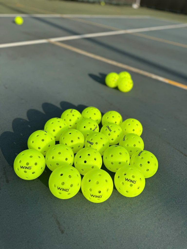 Bóng thi đấu Pickleball WIND 40 lỗ - Windpicklebal